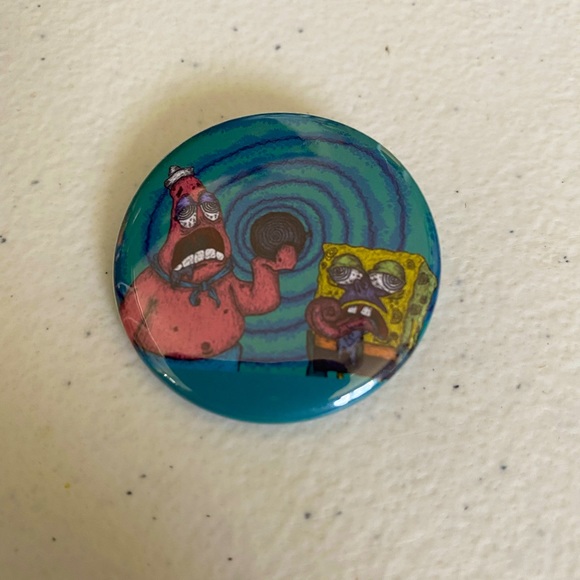 Hot Topic | Other | Spongebob Squarepants Pin | Poshmark